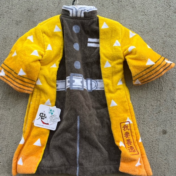 Demon Slayer | Other | Demon Slayer Zenitsu Agatsuma Animae Comic ...